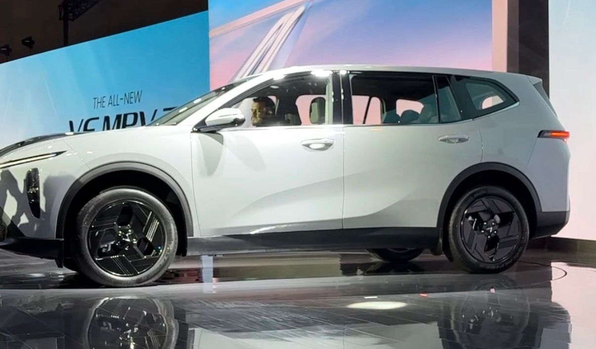 VinFast VF MPV 7 Explained: Design, Performance, Features and Price of ...