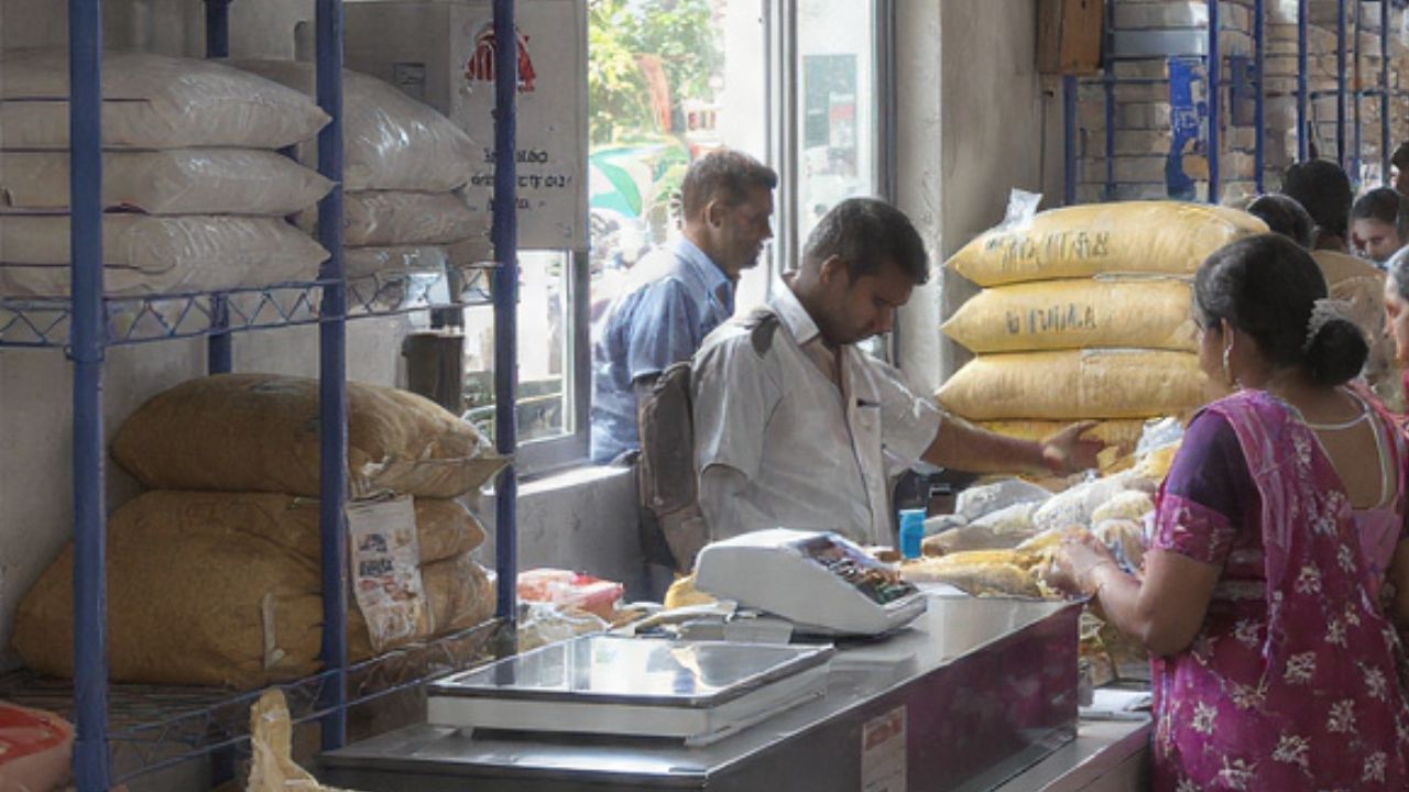 बदल जाएगा राशन सिस्टम? क्या आपके शहर में भी बदलेंगे Ration Card को लेकर ...