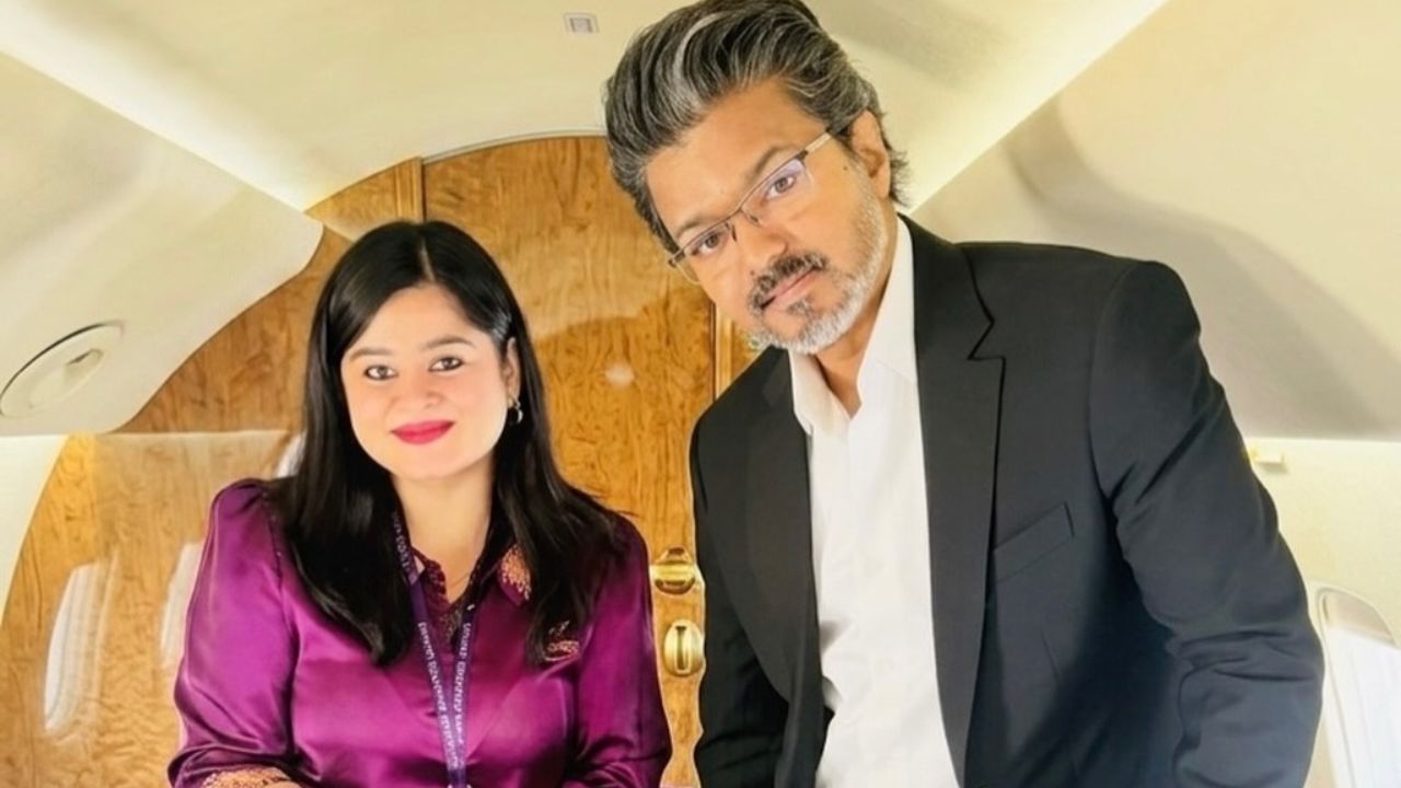 Flight attendant shares picture with Tamil Nadu CM Vijay; Internet says ...