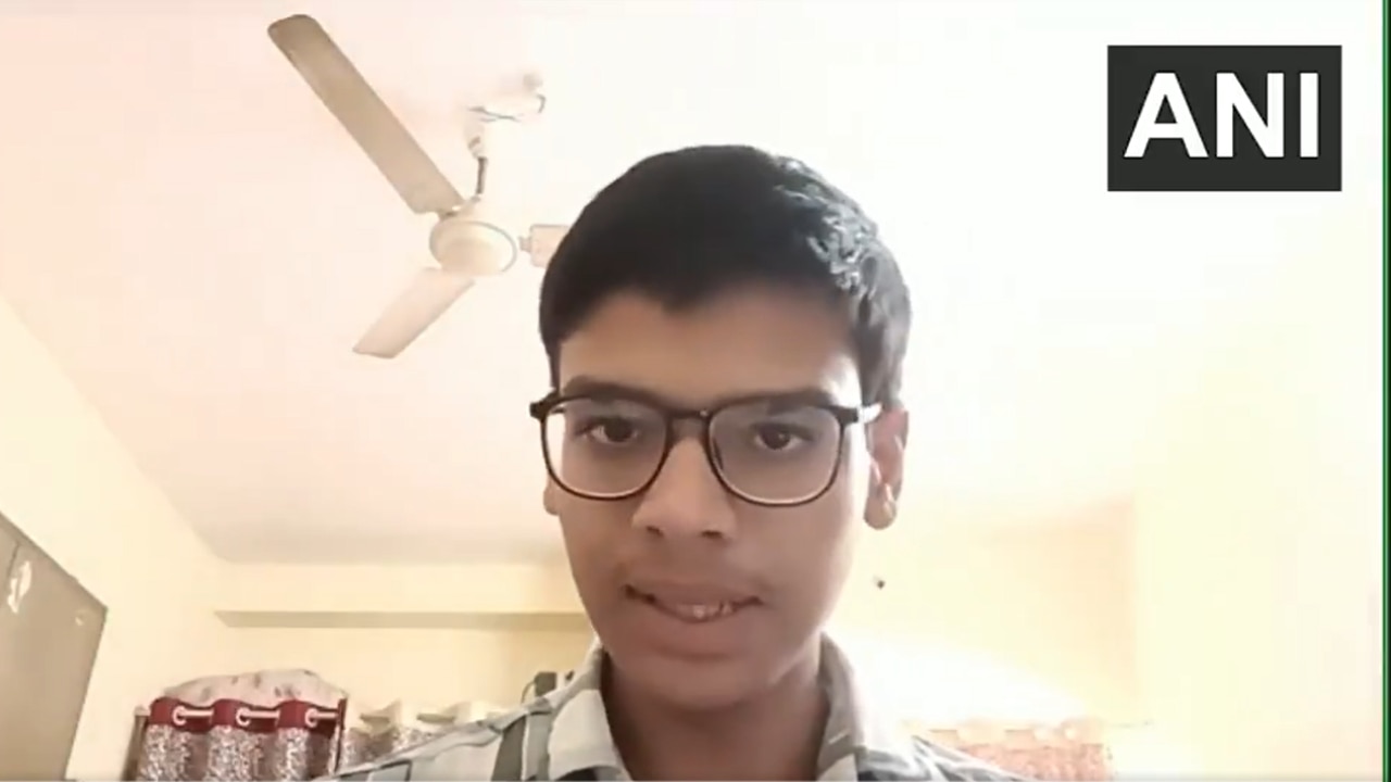 CBSE के OSM टेंडर में हुआ बड़ा खेल! 12वीं के छात्र ने खोली सिस्टम की पोल