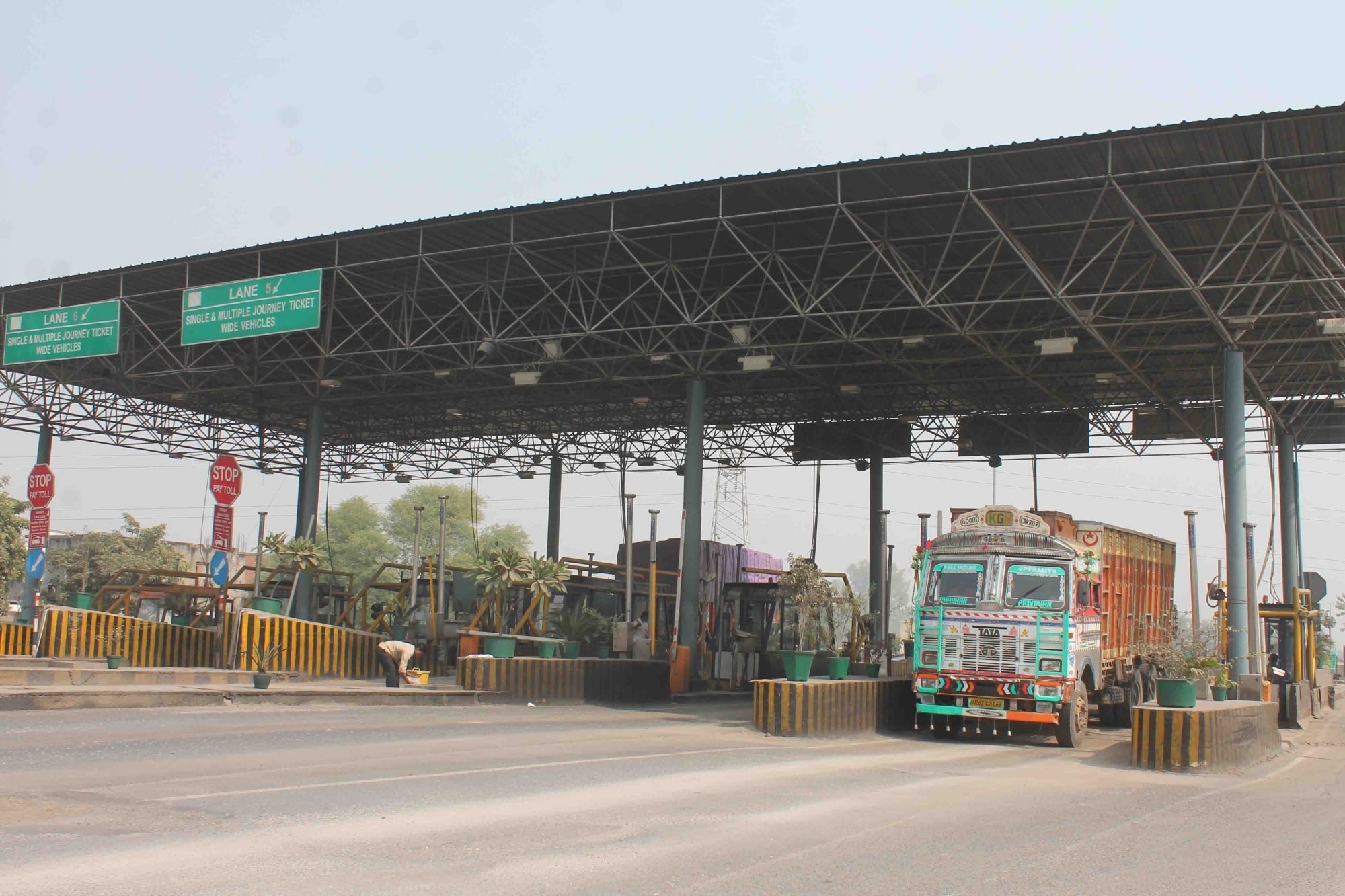 Toll Tax Update: बार-बार टोल नहीं, सरकार का नया पास बदल देगा आपकी रोज ...
