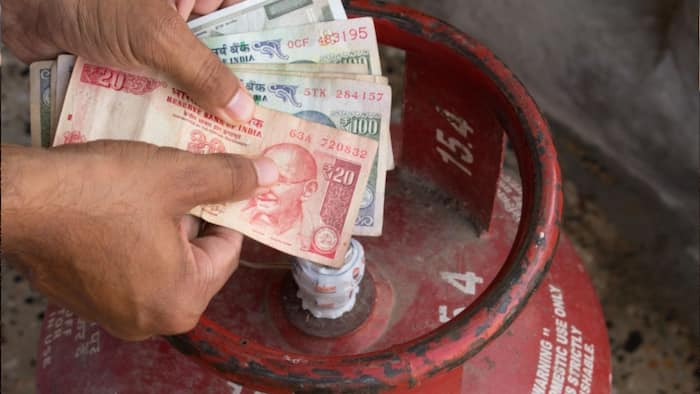 LPG सब्सिडी पर सरकार की बड़ी कार्रवाई! इन लोगों के खाते में अब नहीं ...