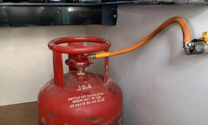 LPG cylinder facts: Why are cooking gas cylinder pipes usually orange ...