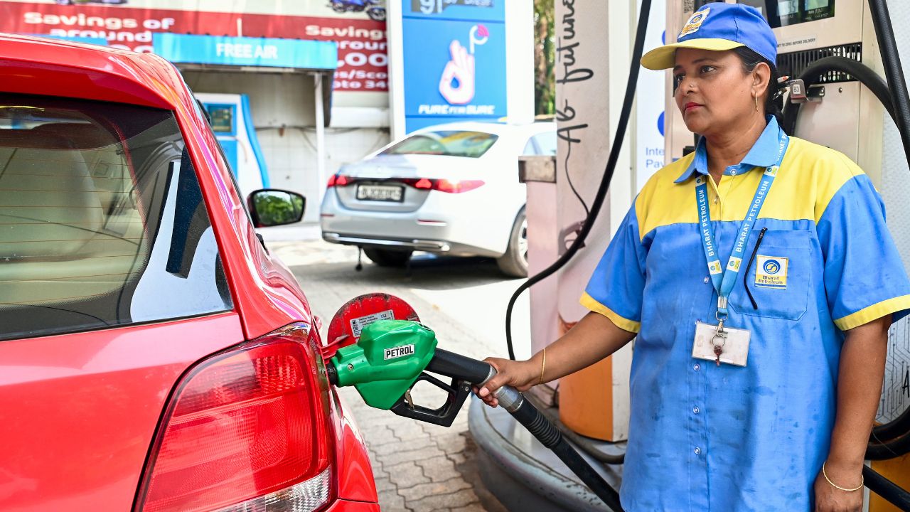 When is Modi government planning to review fuel prices? Union Minister ...