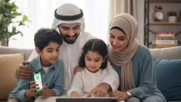 UAE ने कम कर दी सोशल मीडिया के इस्तेमाल की उम्र, अब कितने साल के बाद कर ...