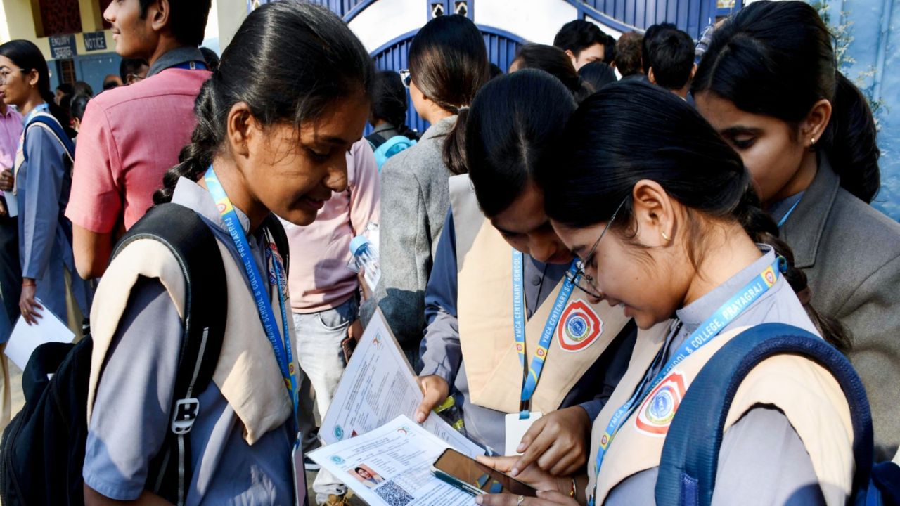 CBSE Class 12 Re-Evaluation 2026: One day left to apply for CBSE 12th ...