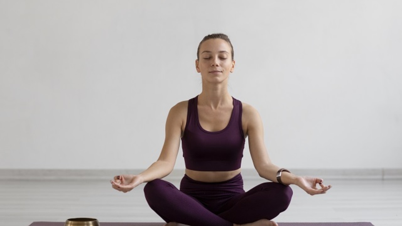 फेफड़ों को स्ट्रॉन्ग बनाएं रखने के लिए रोजाना 10 मिनट जरूर करें ये 5 ...